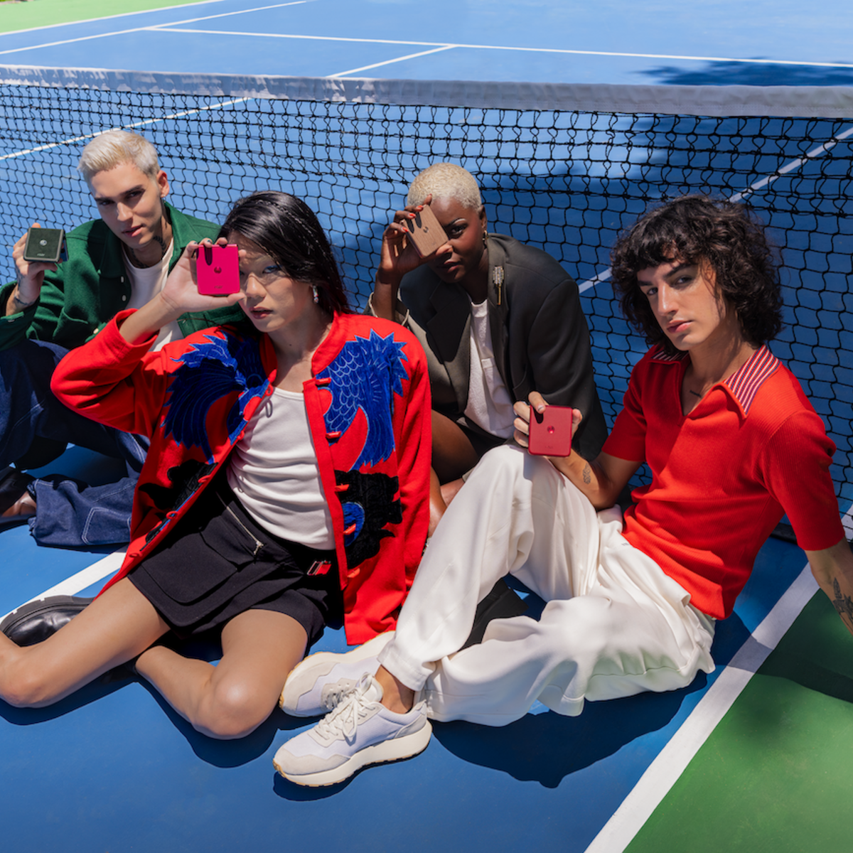 Die Ikone unter den Klapphandys wird mit Moto AI und Snapdragon zum ...