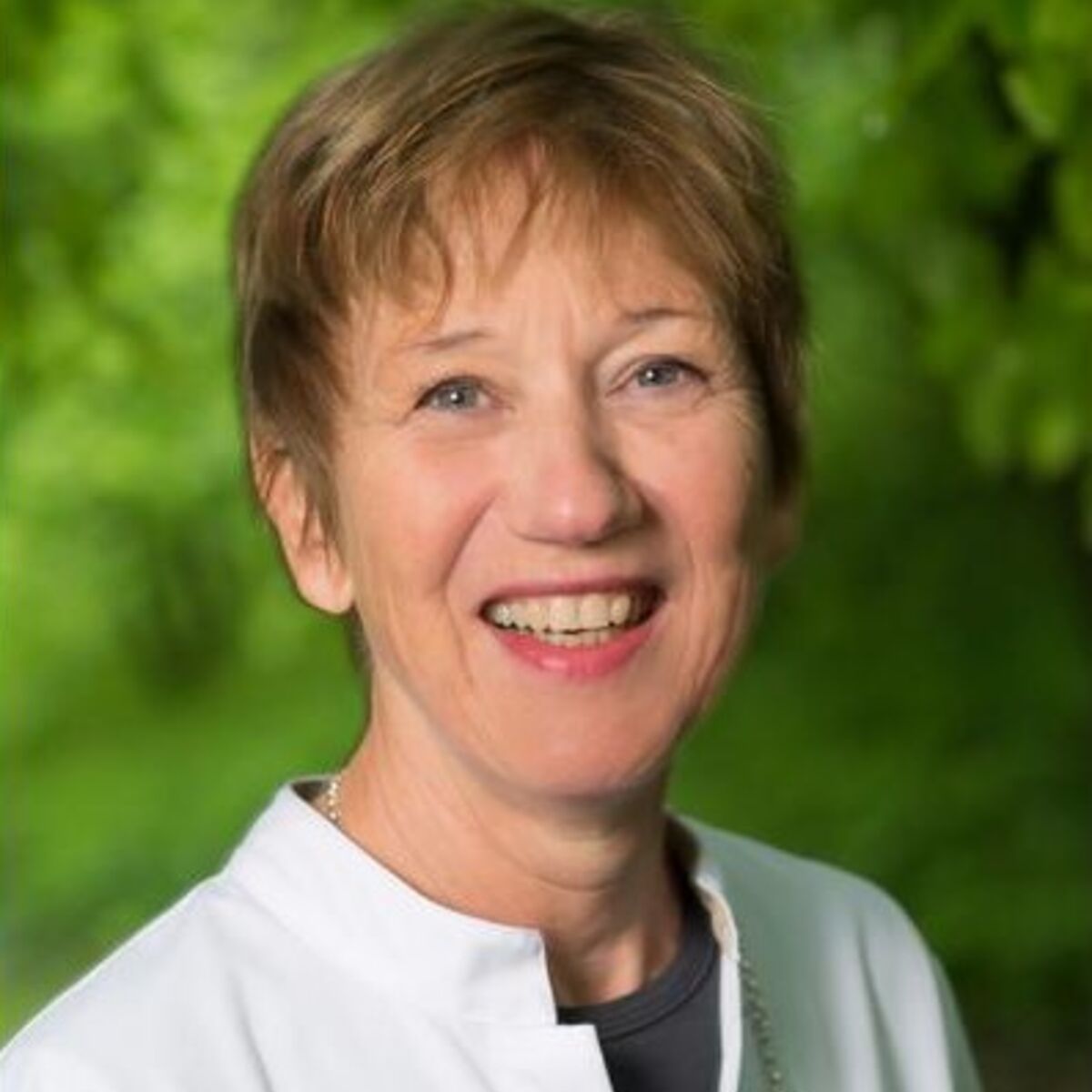 Schlieren Medical: Dr. Regula Dirr tritt in den Ruhestand – Dr. László ...