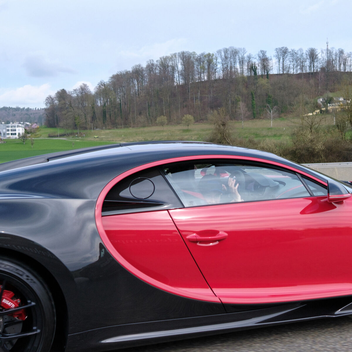 Ben entdeckt die Faszination der Bugatti-Welt | Presseportal-schweiz.ch